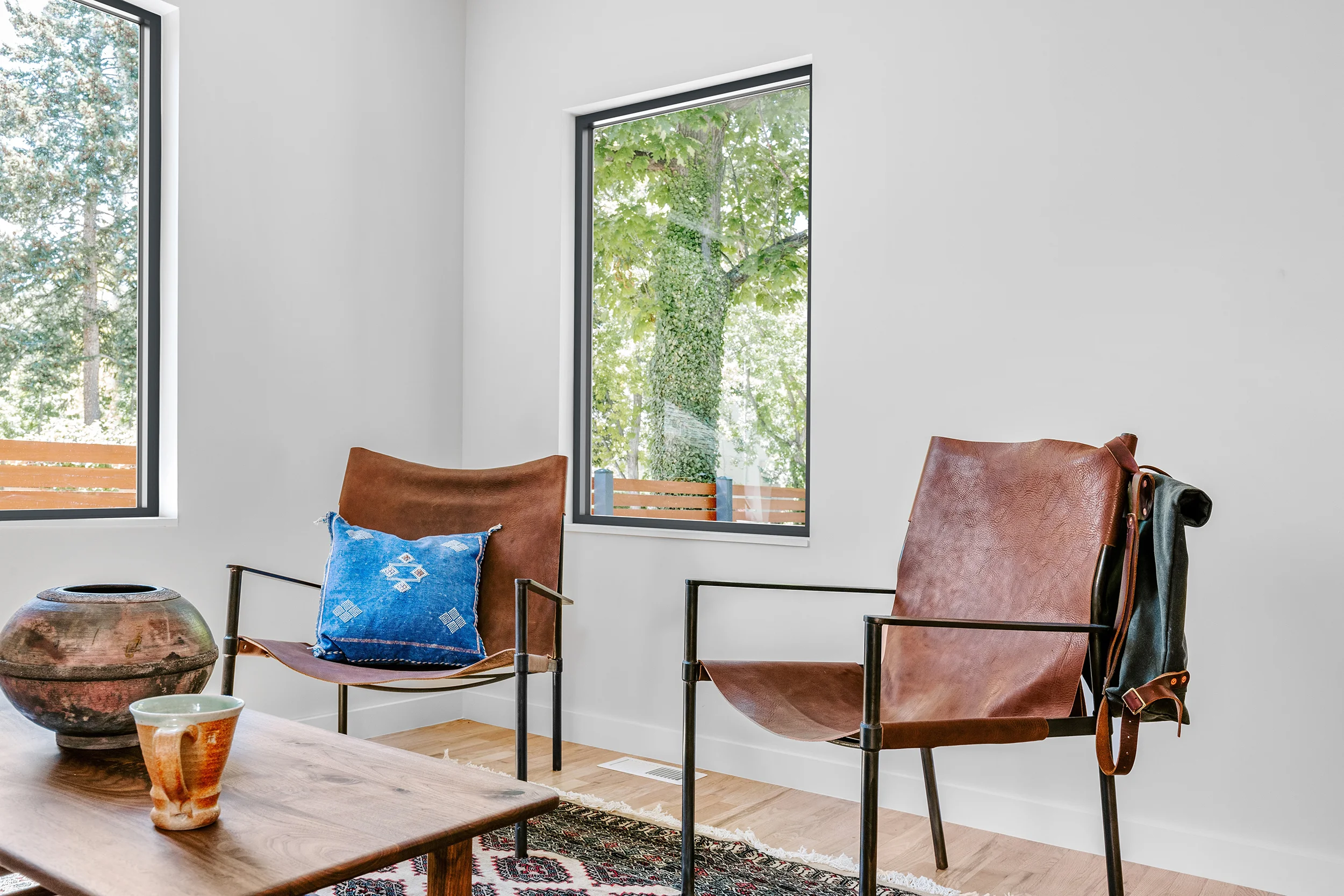 Steel Look Windows: A Blend of Heritage Aesthetics & Modern Performance