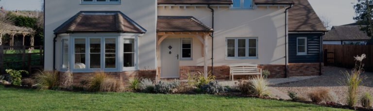 Residence R9 Windows | Listers